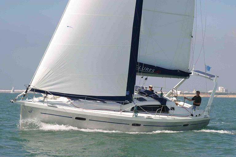 Allures 40 zeiljacht genomineerd voor Yacht of the Year - watersport ...