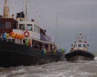 Gewonde Zwarte Piet aan boord van de pakjesboot - watersport - nieuws ...
